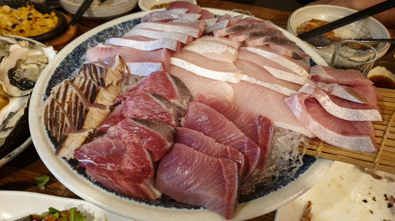 14 Absolute Best Seafood Restaurants In Busan, South Korea