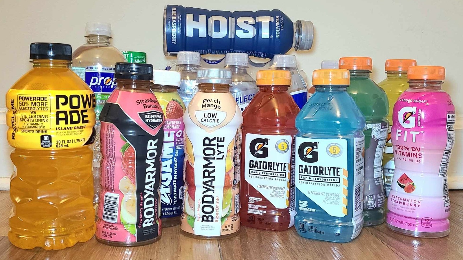 14 Best-Tasting Electrolyte Drinks To Buy At The Grocery Store