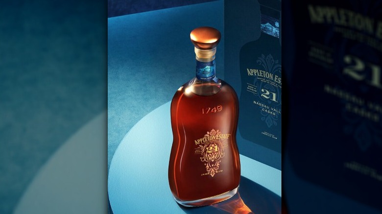 15 Best Sipping Rums To Enjoy In 2022