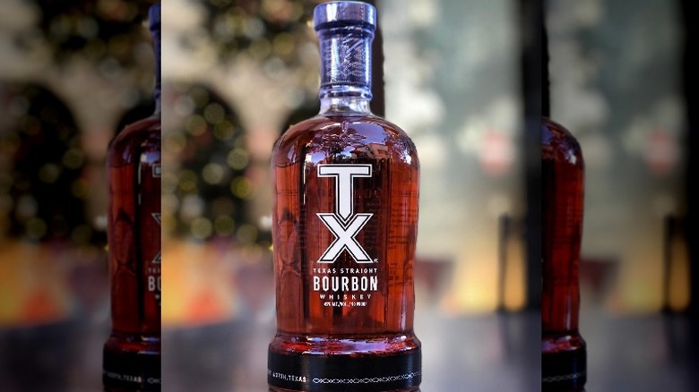 15 Best Texas Bourbons For A Bold Drinking Experience