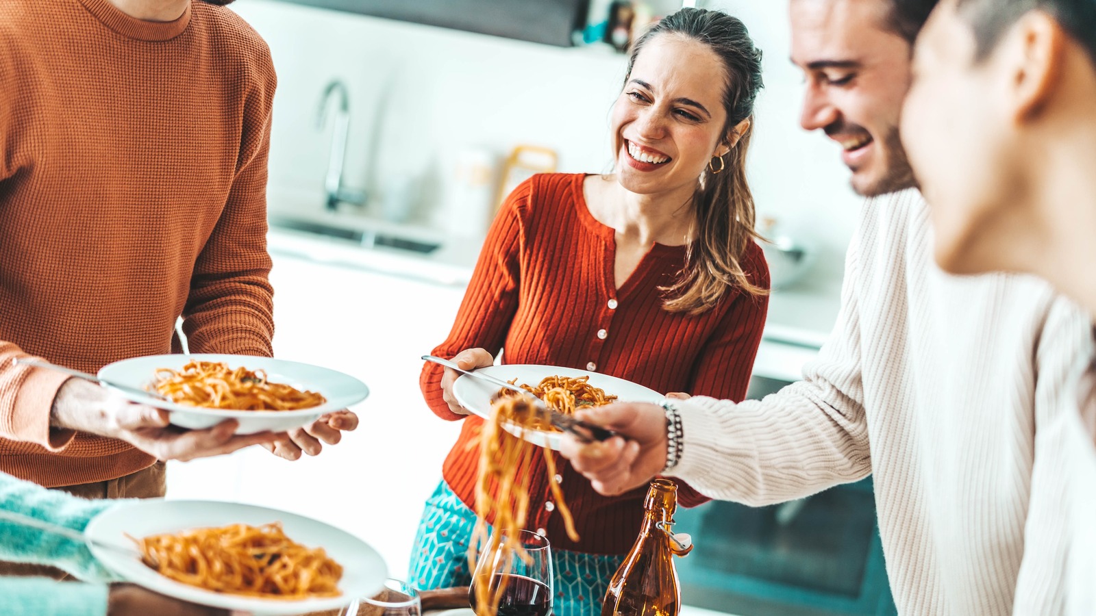 17 Tips For Hosting A Relaxed Lunch Party