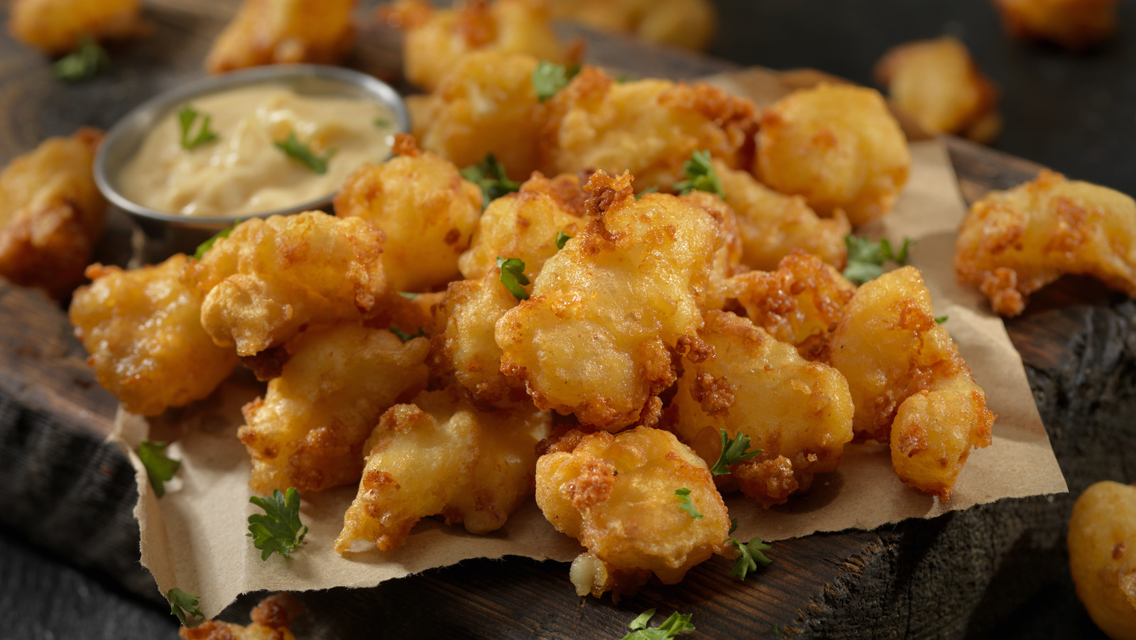 19 Best Dipping Sauces To Elevate Fried Cheese Curds