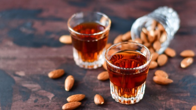 20 Absolute Best Drinks To Mix With Rum