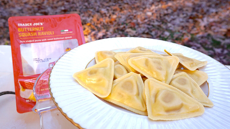 20 Best Thanksgiving Items At Trader Joe's 2022