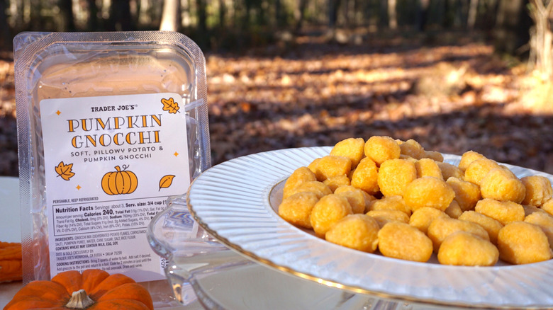 20 Best Thanksgiving Items At Trader Joe's 2022