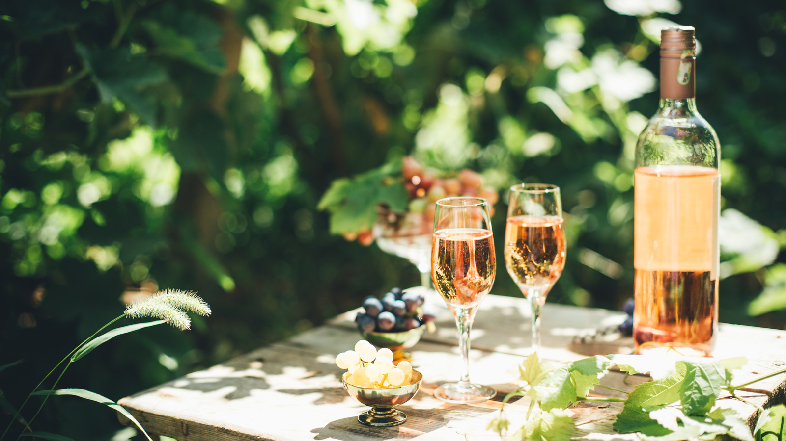 20 Unconventional Foods To Pair With Rosé This Summer