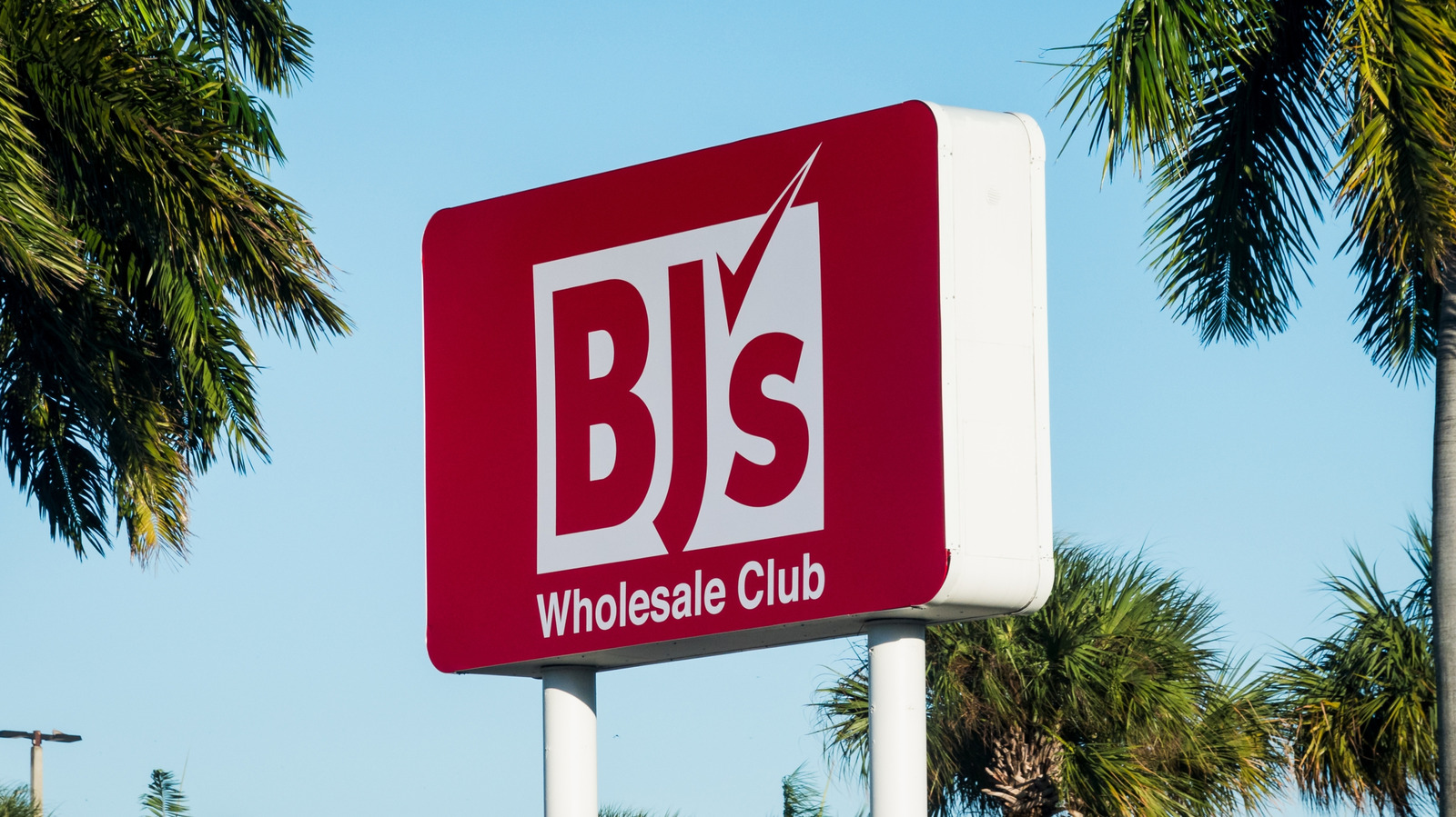 6 Things BJ's Does Better Than Costco Or Sam's Club