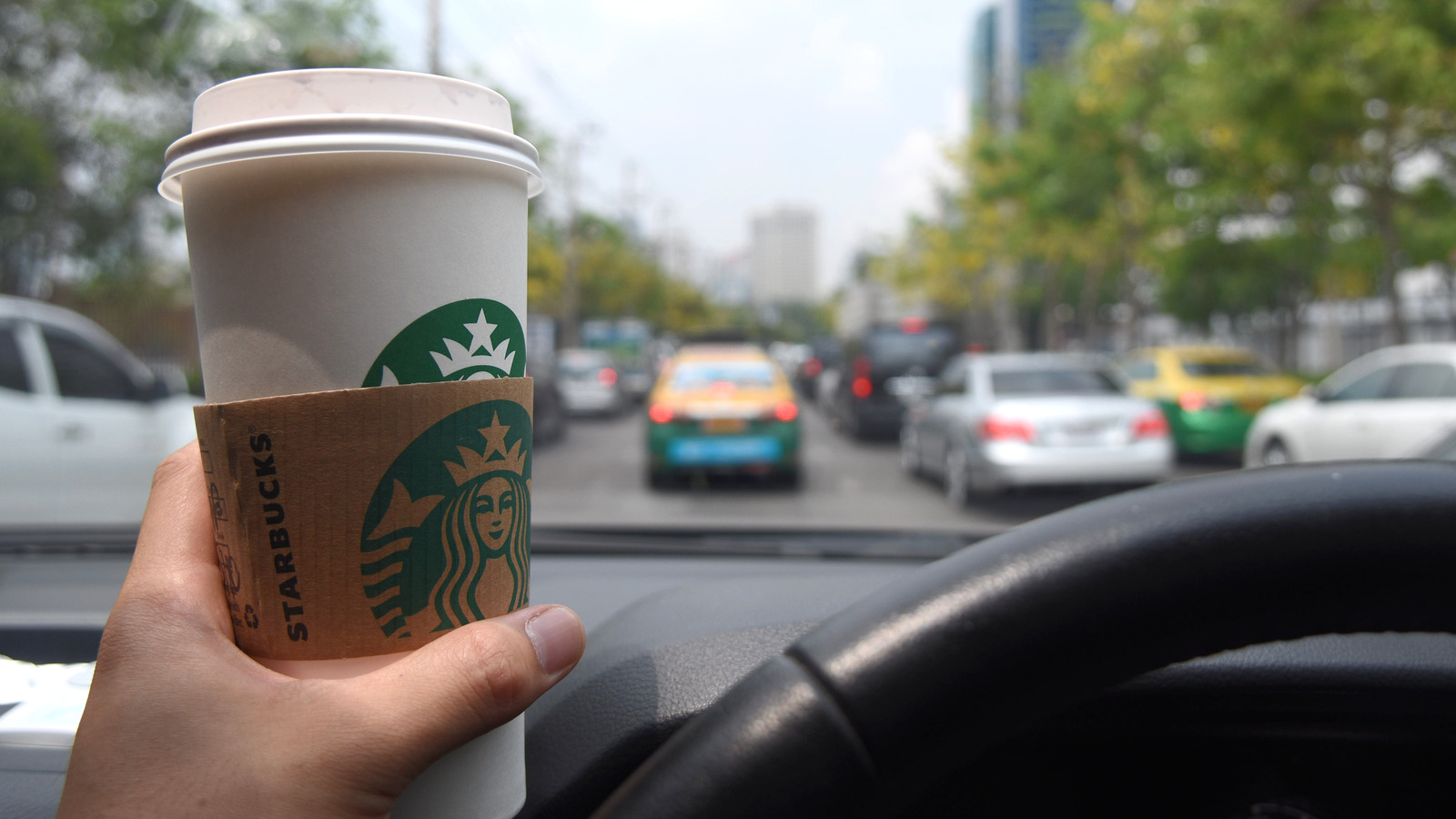 A Big Change Could Be Coming To The Way You Get Starbucks To-Go