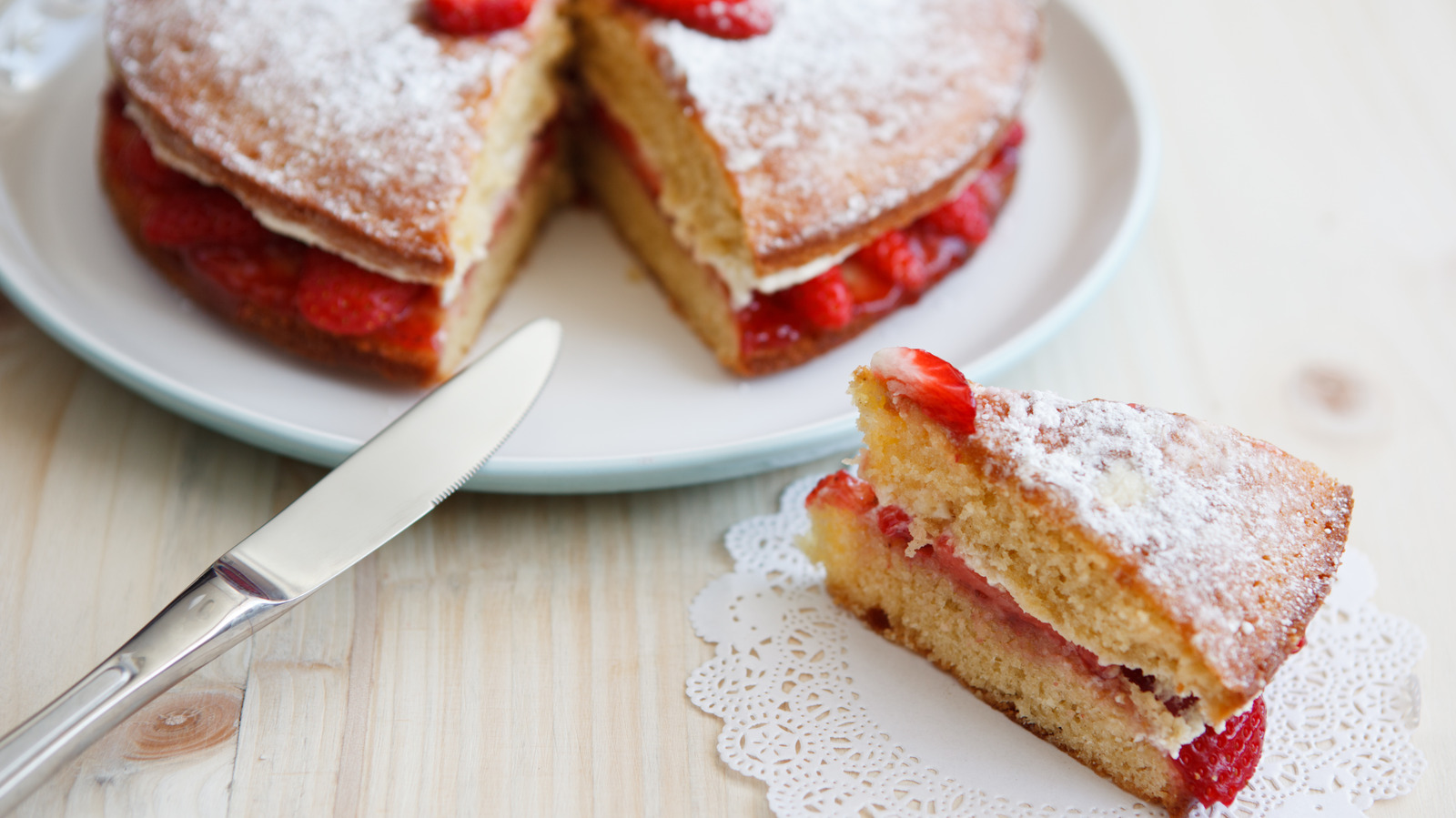 A Tale Of 2 Very Different Washington Pies, Neither Of Which Is ...