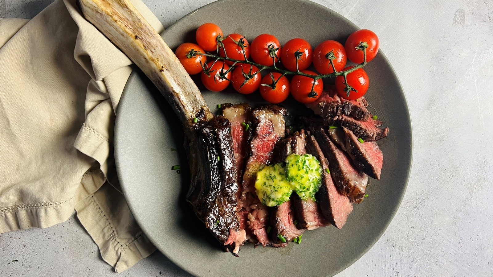 After Grilling Tomahawk Steak, Give It A High-Heat Sear For A Beautiful ...