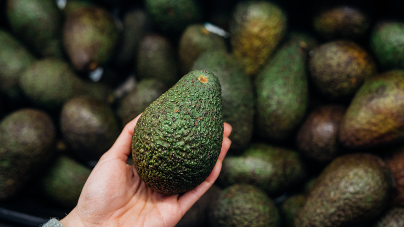 How To Use Newspaper To Ripen An Avocado