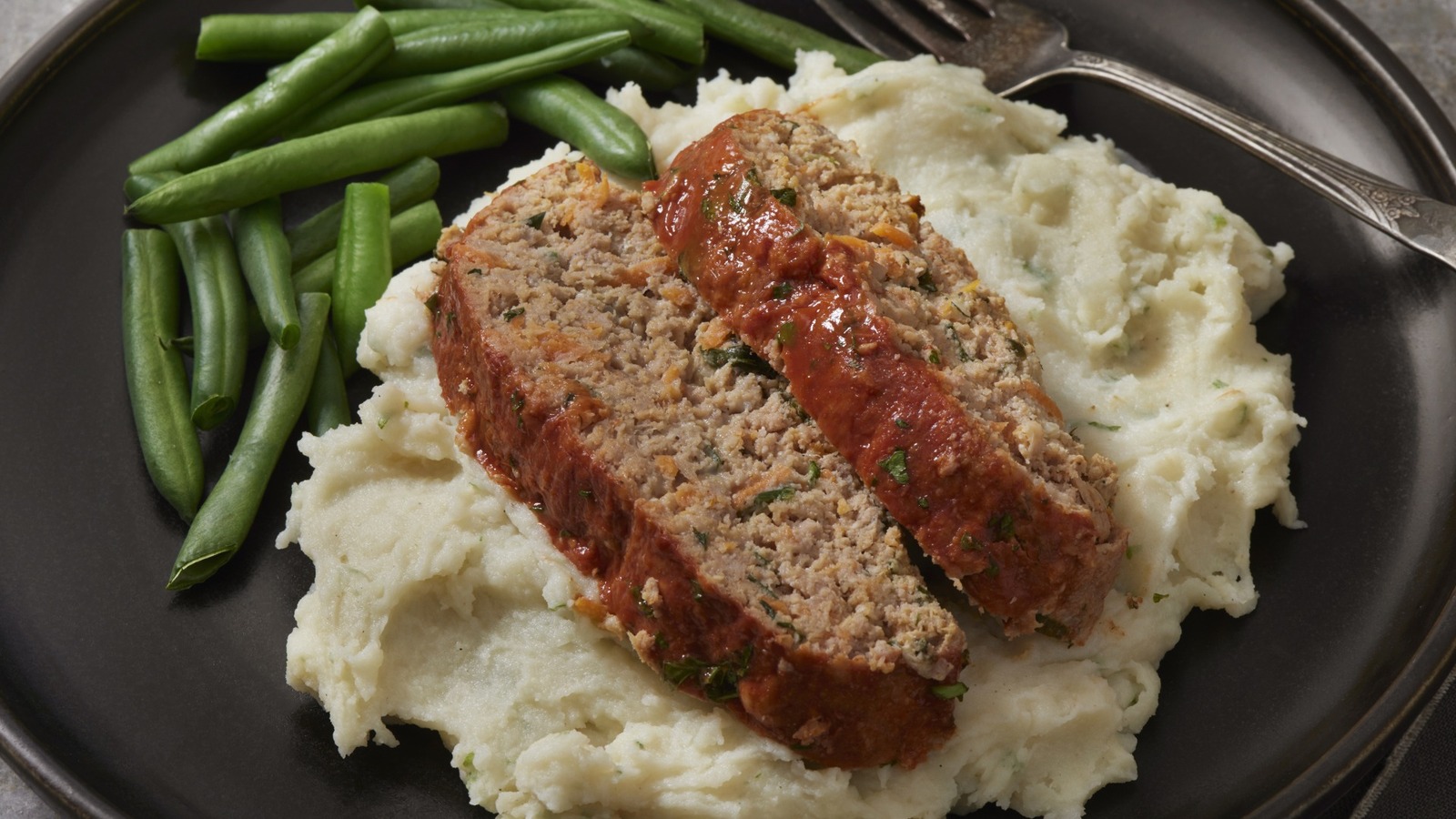 Baby Spinach Leaves Make For The Perfect Meatloaf Stuffer