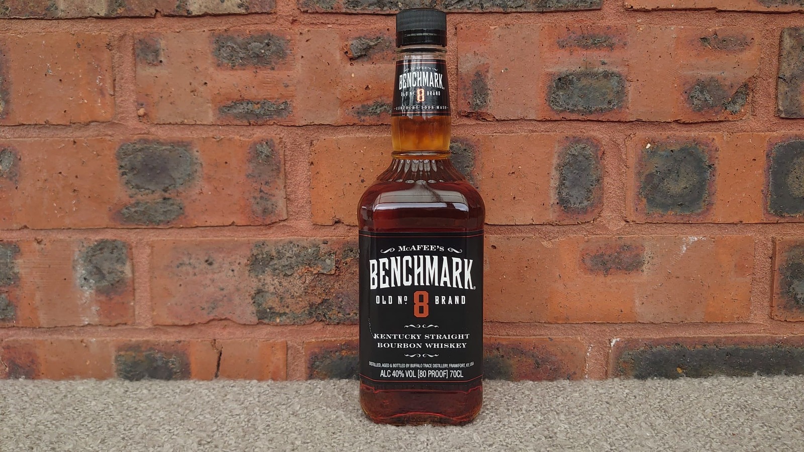 Benchmark Bourbon Whiskey: The Ultimate Bottle Guide