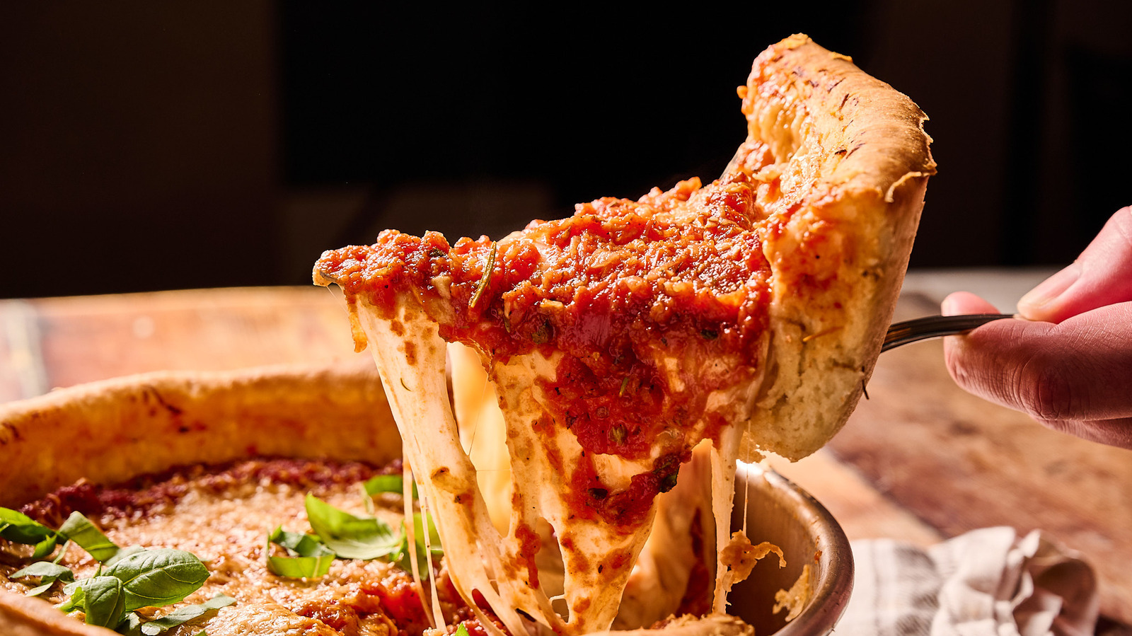 Classic Chicago-Style Deep Dish Pizza Recipe