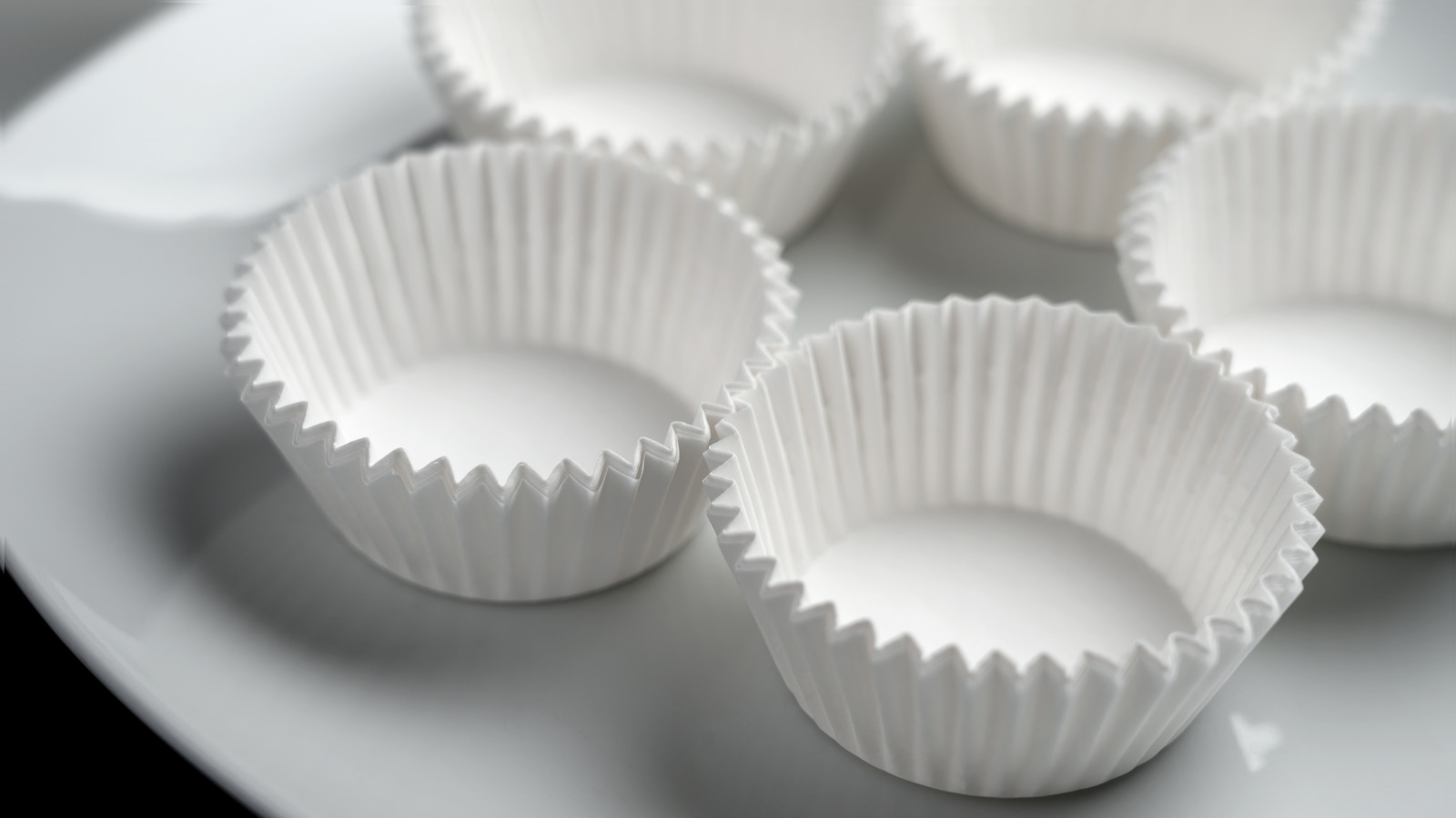 Cupcake Liners Are The Key To Storing Sticky Honey And Syrup