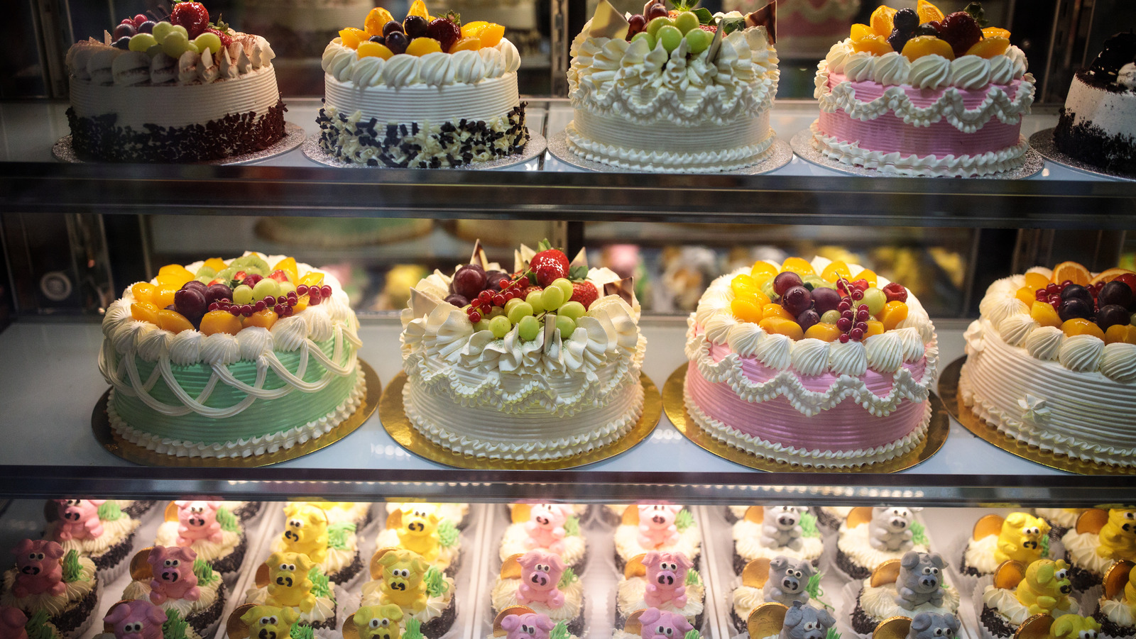 Daan Tat: The Egg Tart That's A Chinese Bakery Standard