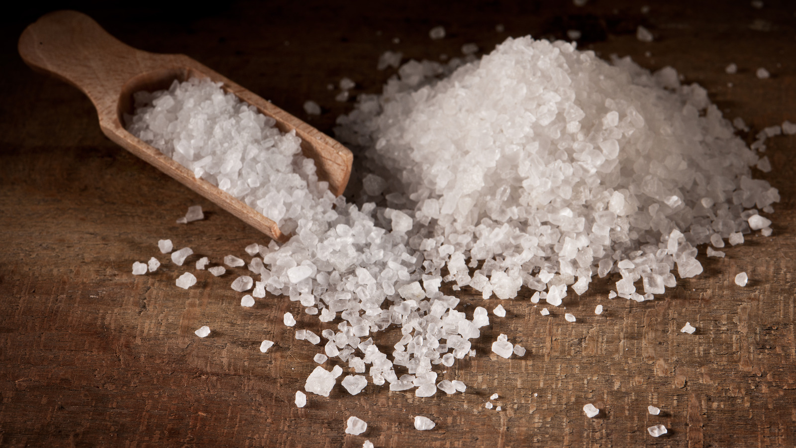A Pinch Of Salt Probably Won't Help Prevent Milk From Spoiling