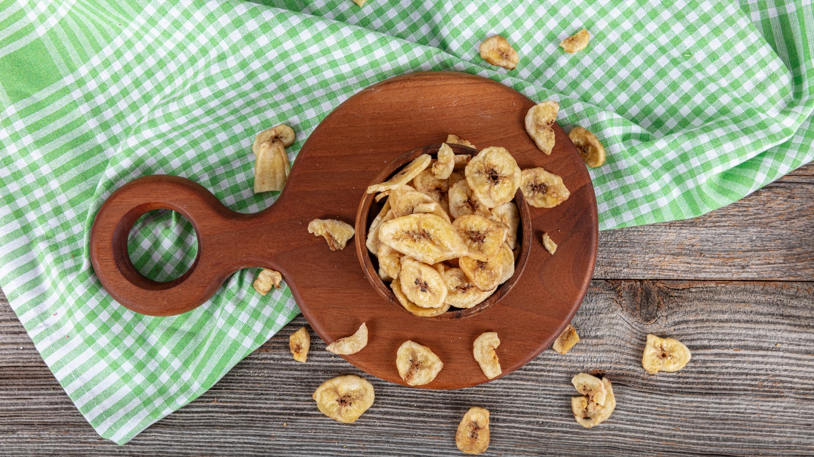 How To Dehydrate Bananas For A Crispy Snack