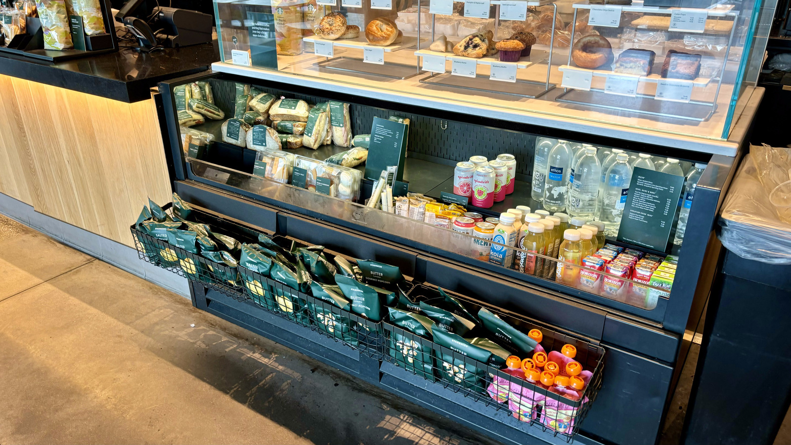 Every Snack And Sweet At Starbucks, Ranked