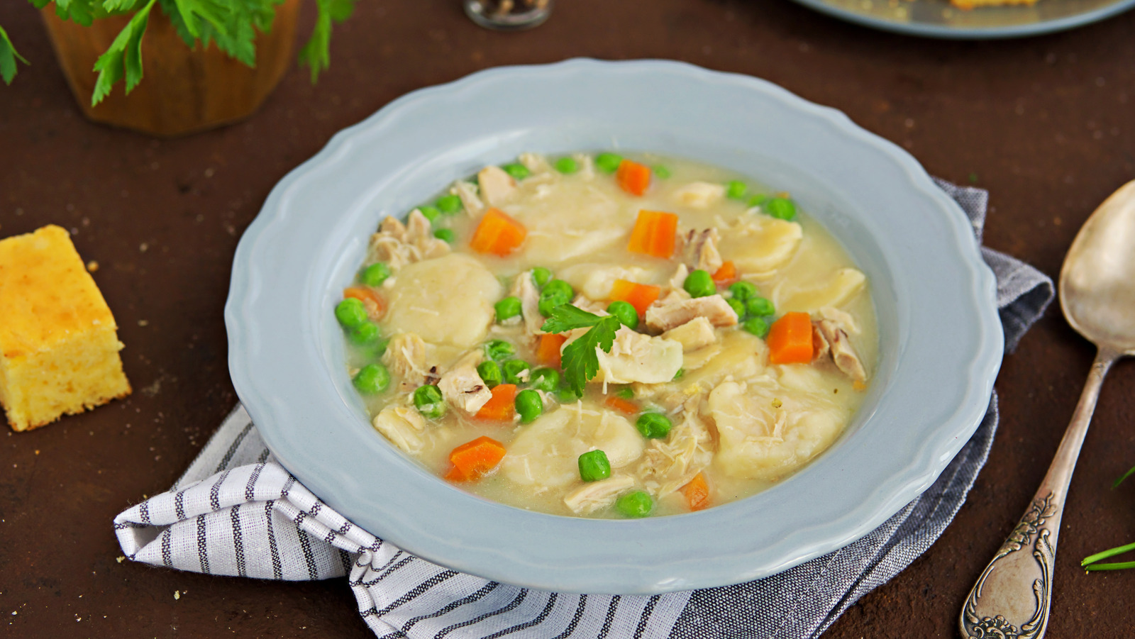 For Delicious Texture In Chicken And Dumplings Soup, Start With A Thin ...