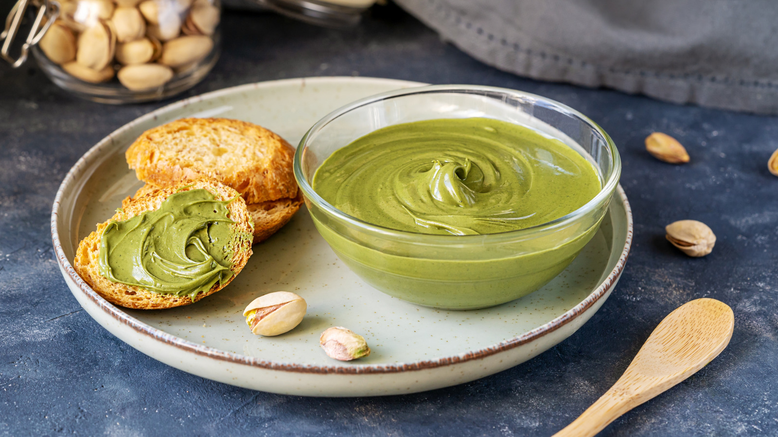 To Achieve The Perfect Pistachio Paste Texture, Just Add Oil