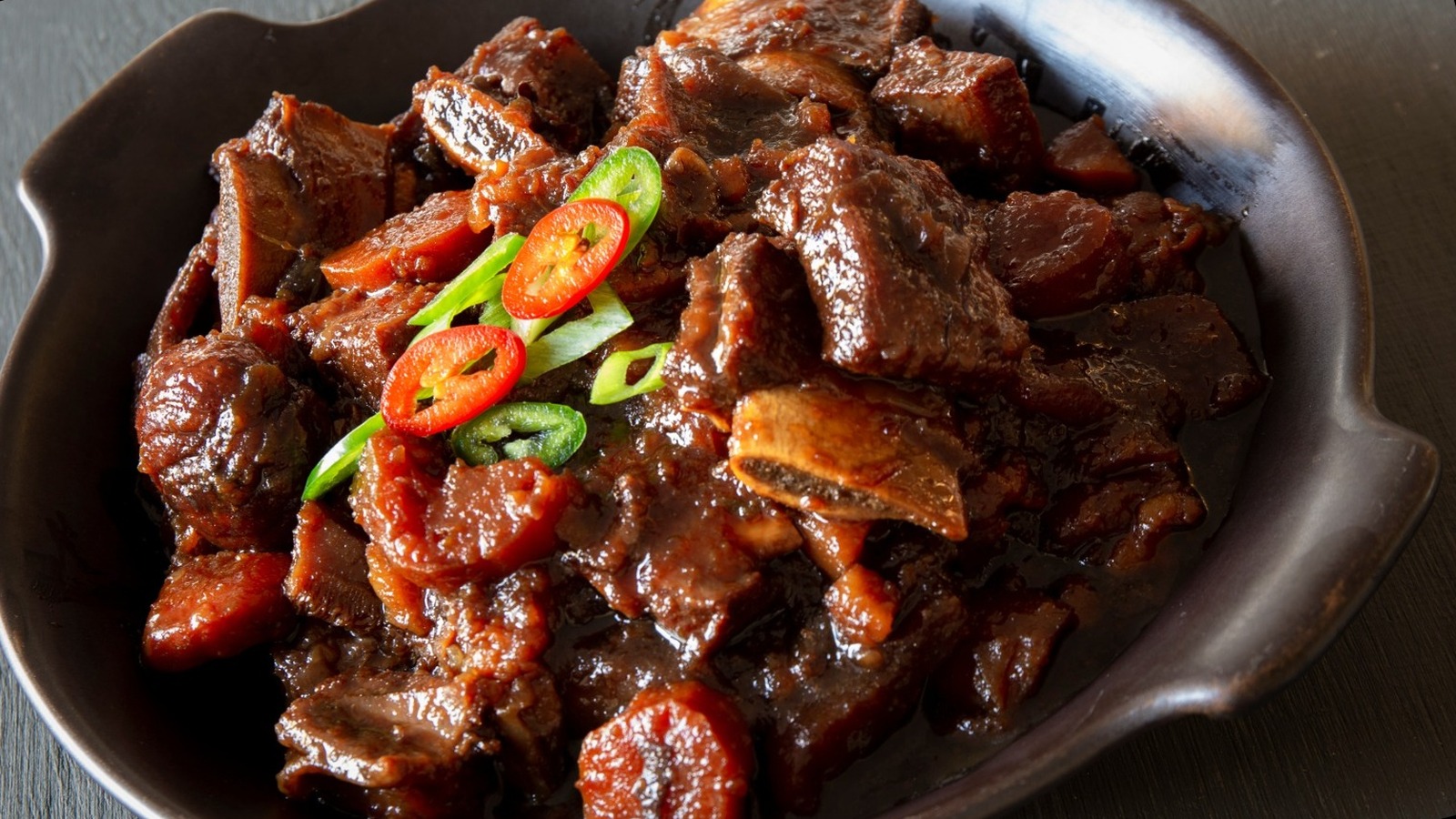 Glaze Beef Short Ribs In Gochujang For A Spicy Upgrade