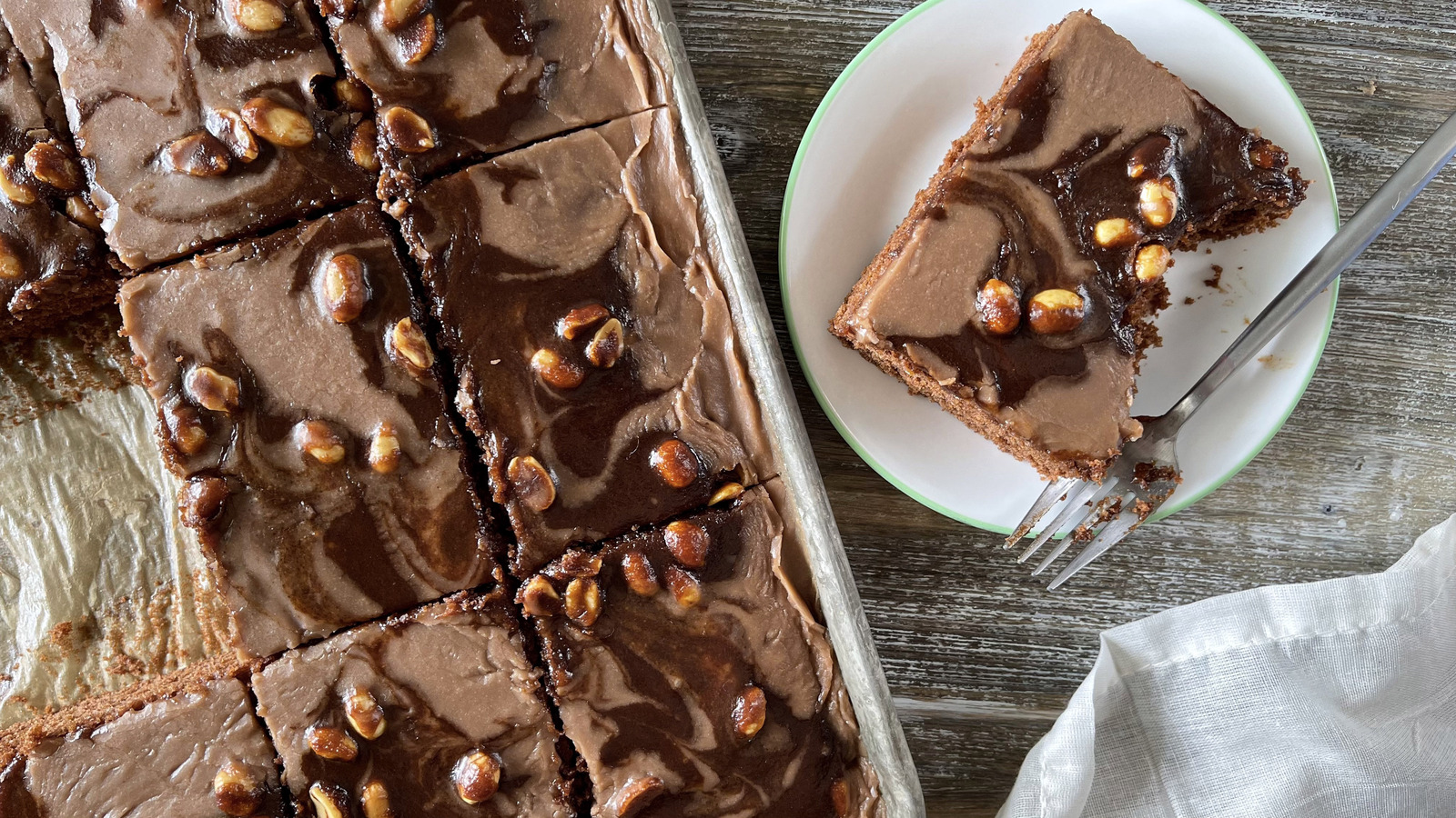 Gochujang Is The Unexpected Ingredient Your Chocolate Cake Needs