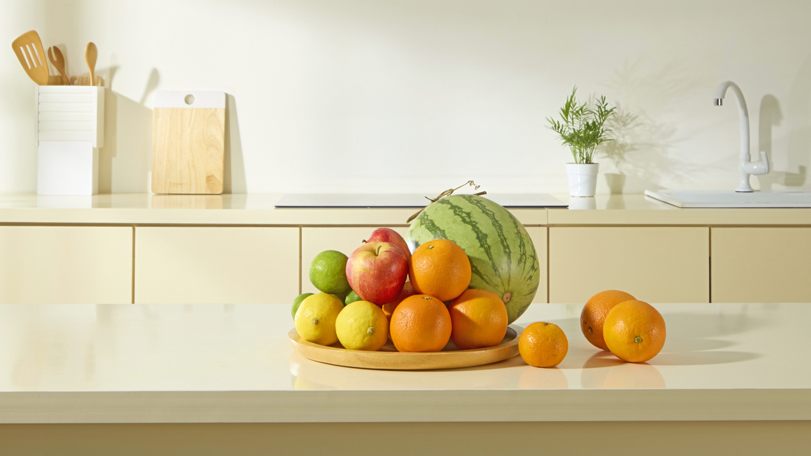 Say Goodbye To Granite And Quartz: This Eco-Friendly Countertop Spares ...