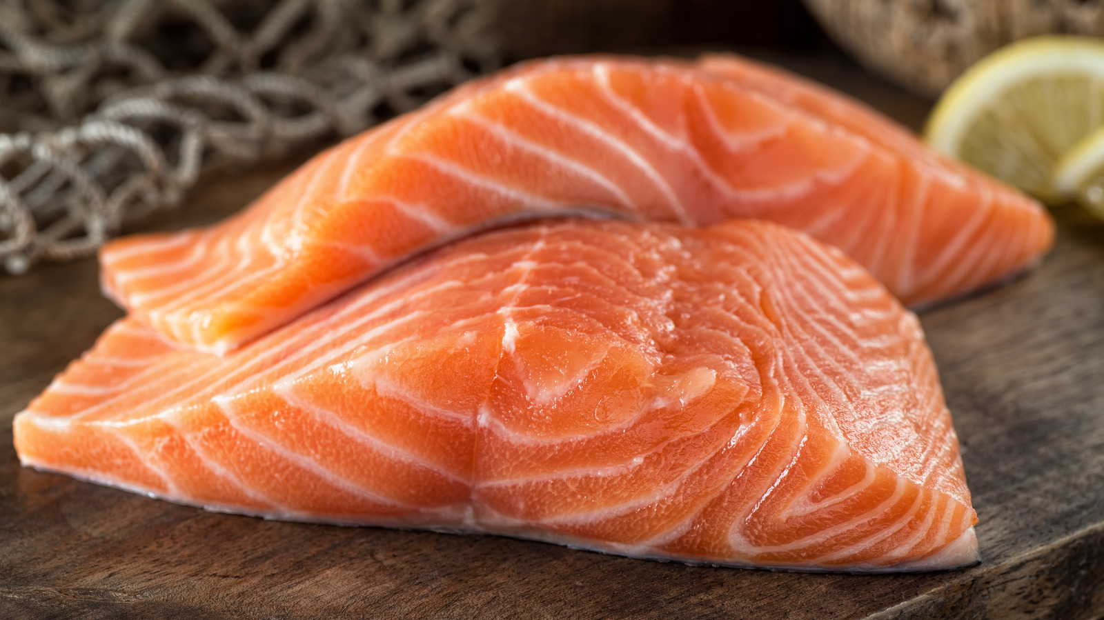 Have A Piece Of Uneven Fish? Here's A Trick So That It Cooks Perfectly