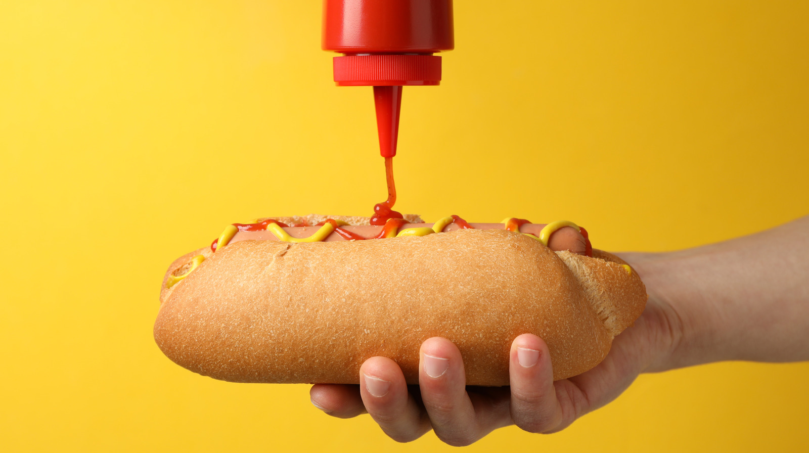 Here's What Actually Gives Hot Dogs Their Prominent Pink Color