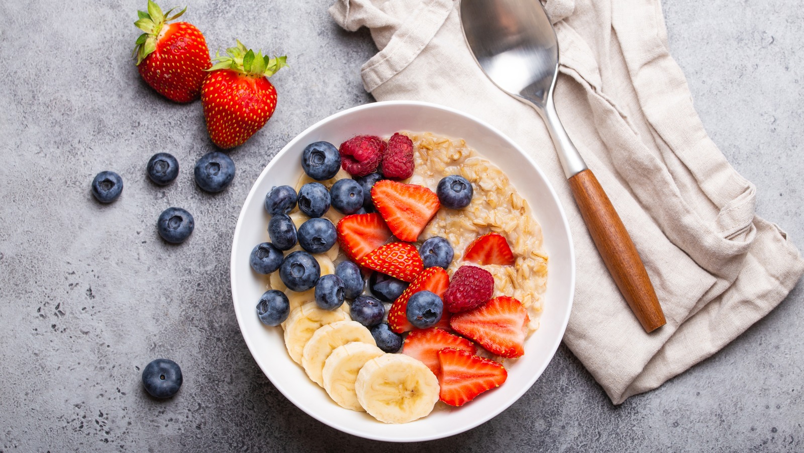 How Long You Can Store Leftover Oatmeal In The Fridge And Freezer