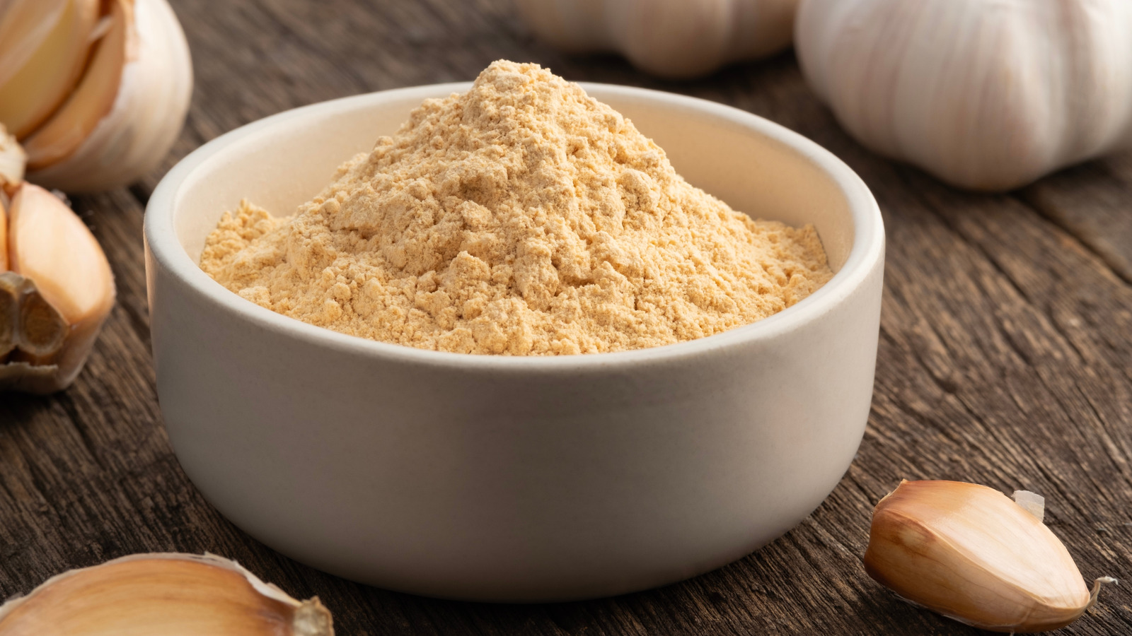 How Much Garlic Powder Do You Need For One Clove Of Garlic?