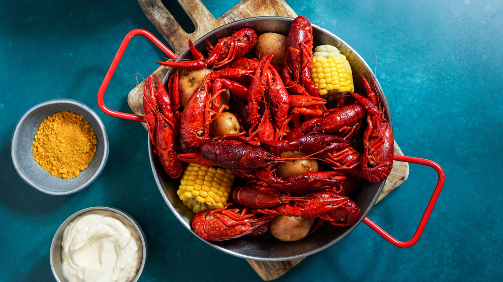 How Much Seasoning You Need For A Perfectly Flavored Crawfish Boil