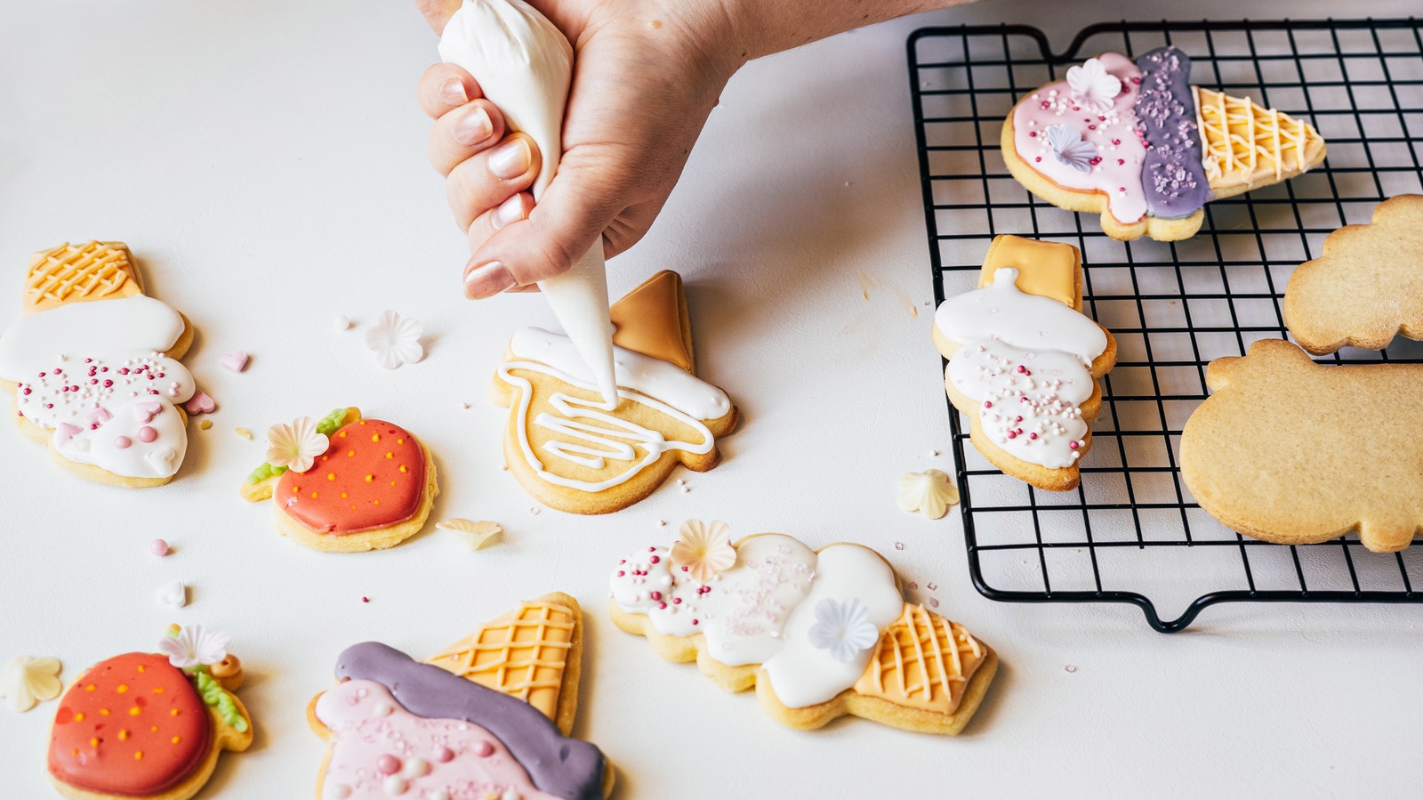 The Tip For Perfect Iced Cookies With Royal Icing Or A Sugar Glaze