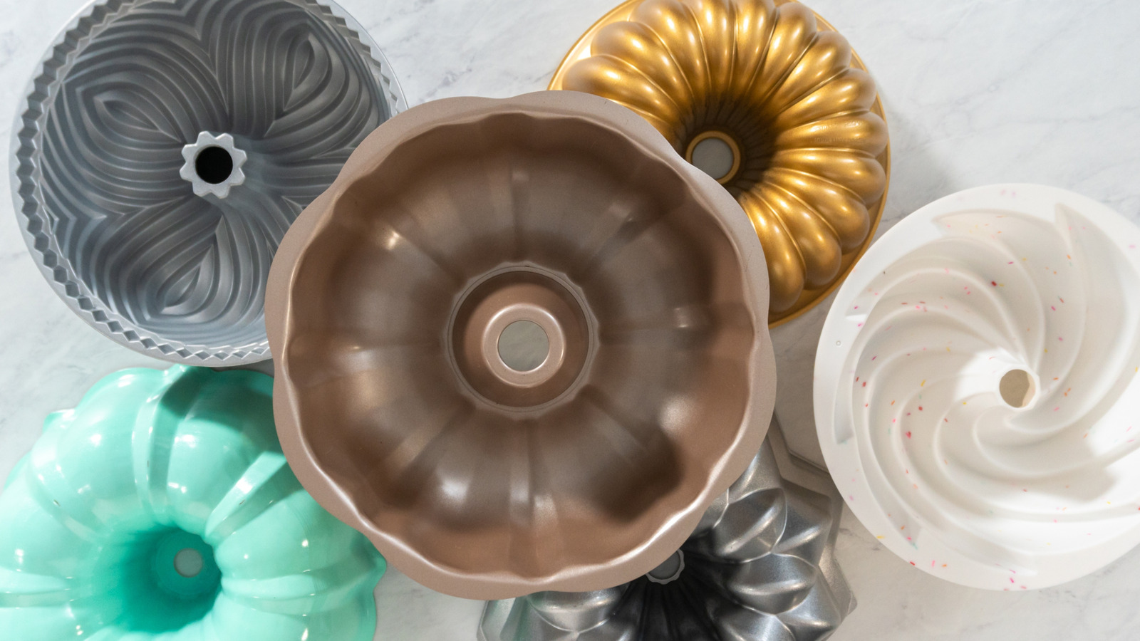 How To Easily Measure The Cup Size Of Your Bundt Pan