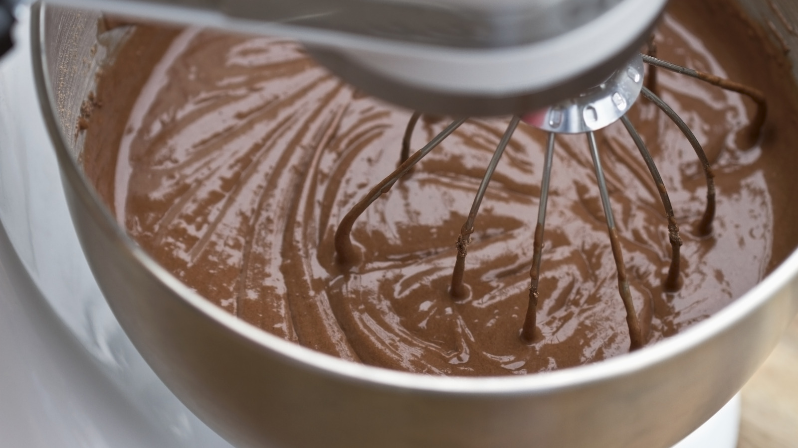 How To Know When Your Cake Batter Has Reached The 'Ribbon Stage'