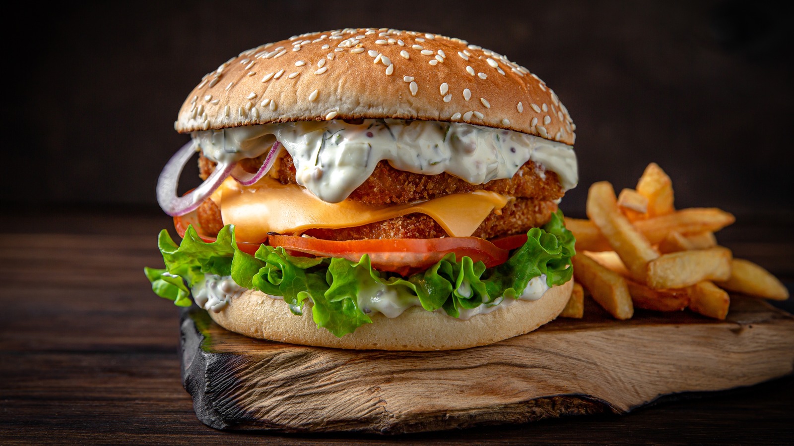 How To Make Flavorful Canned Fish Burgers That Don't Fall Apart
