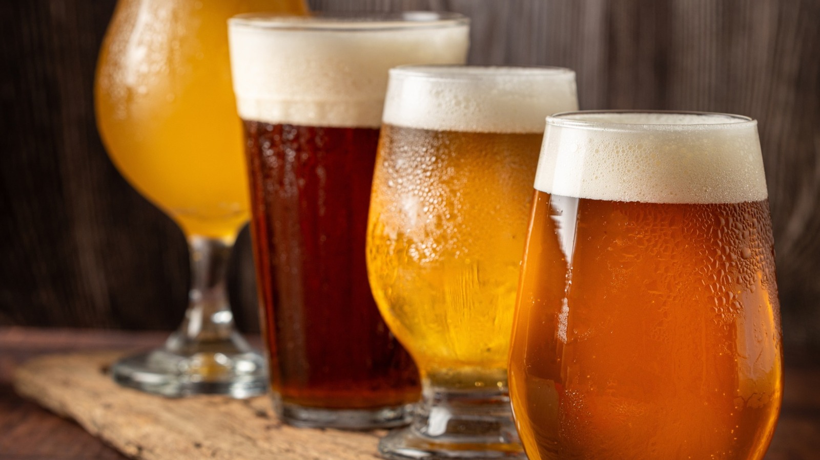 How To Pair Sour Beers With Food, According To A Master Cicerone