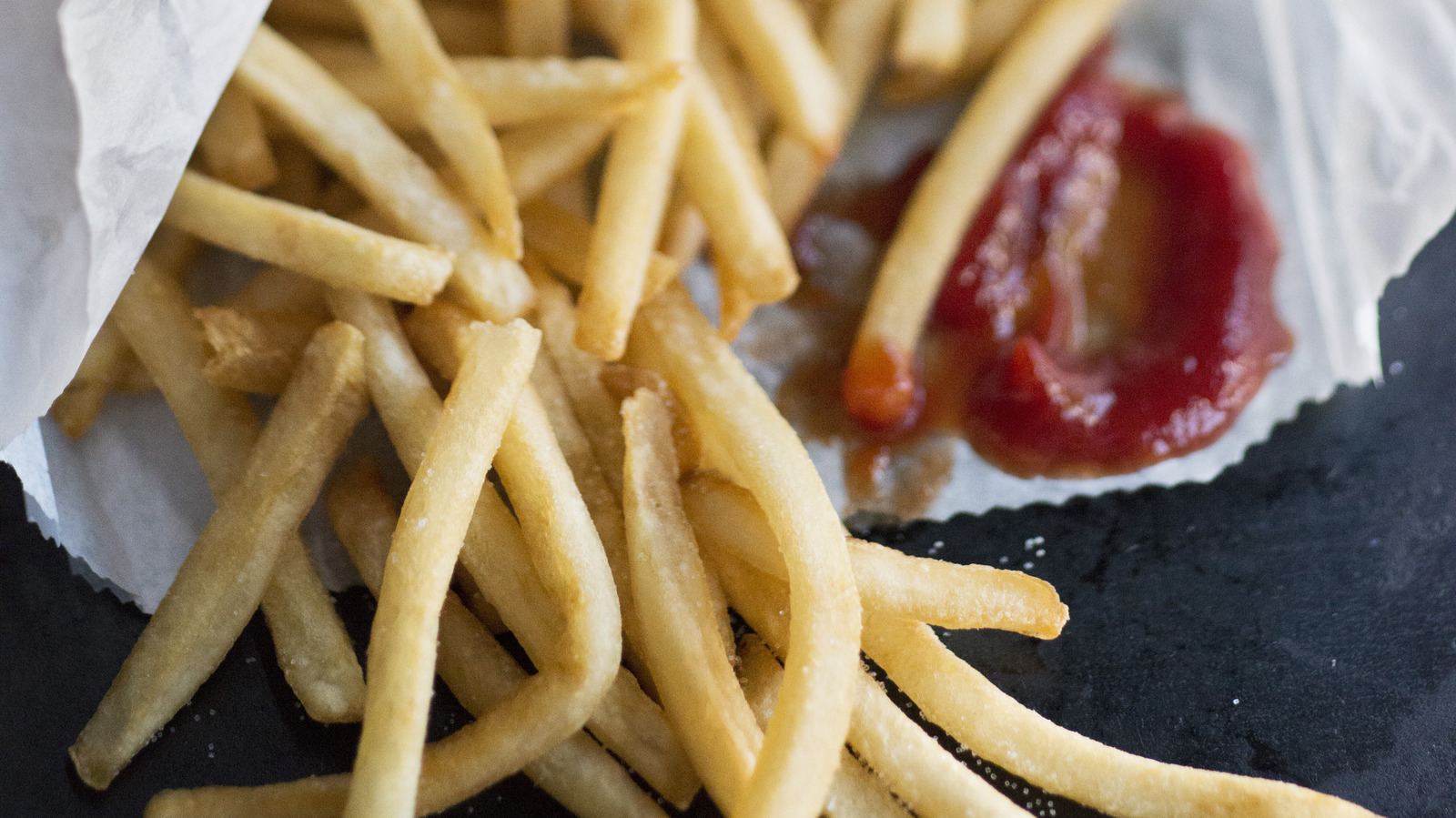 How To Make Soggy French Fries Crispy Again In Your Air Fryer