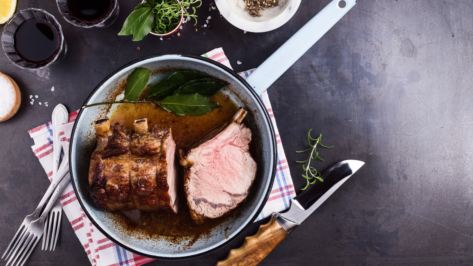 How To Serve Prime Rib When One Guest Wants It Well Done