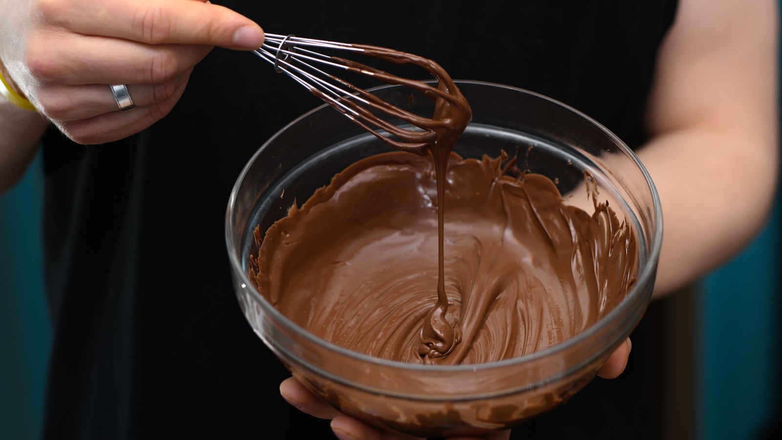How To Store And Reheat Leftover Melted Chocolate In The Fridge Or Pantry