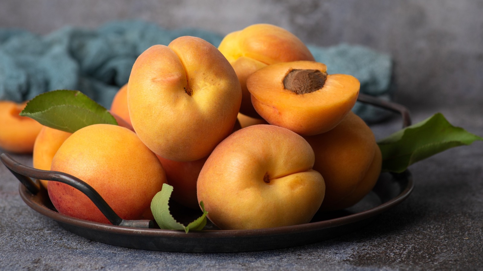 How To Store Fresh Apricots The Correct Way