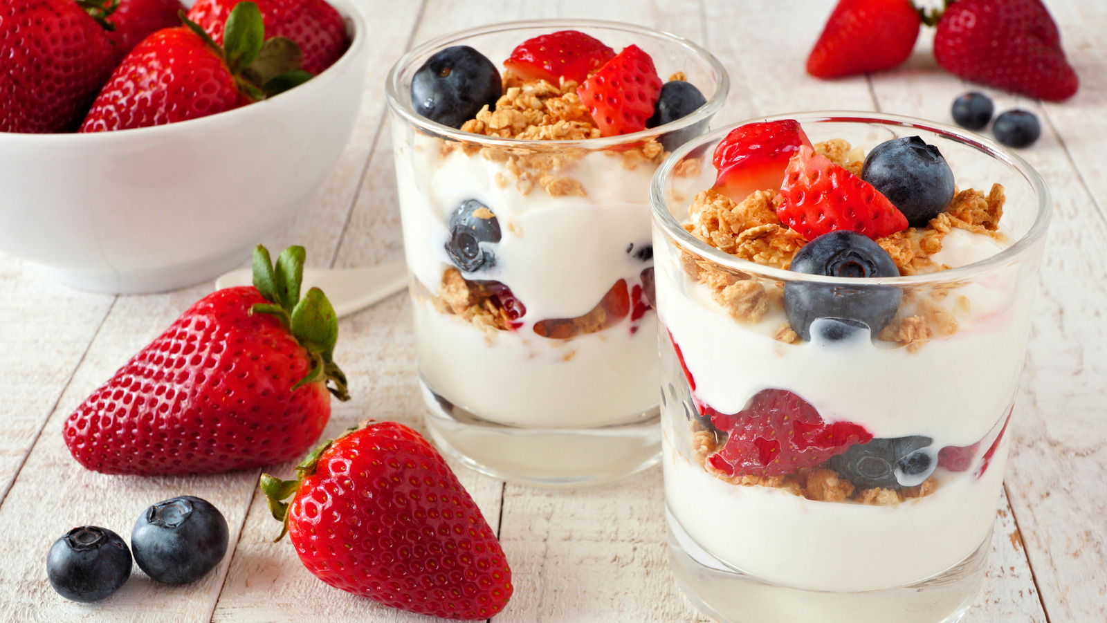 How To Make A Yogurt Parfait Pie