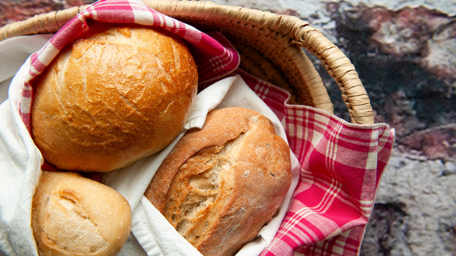 Here's Why Your Homemade Bread Crust Turned Out Soft