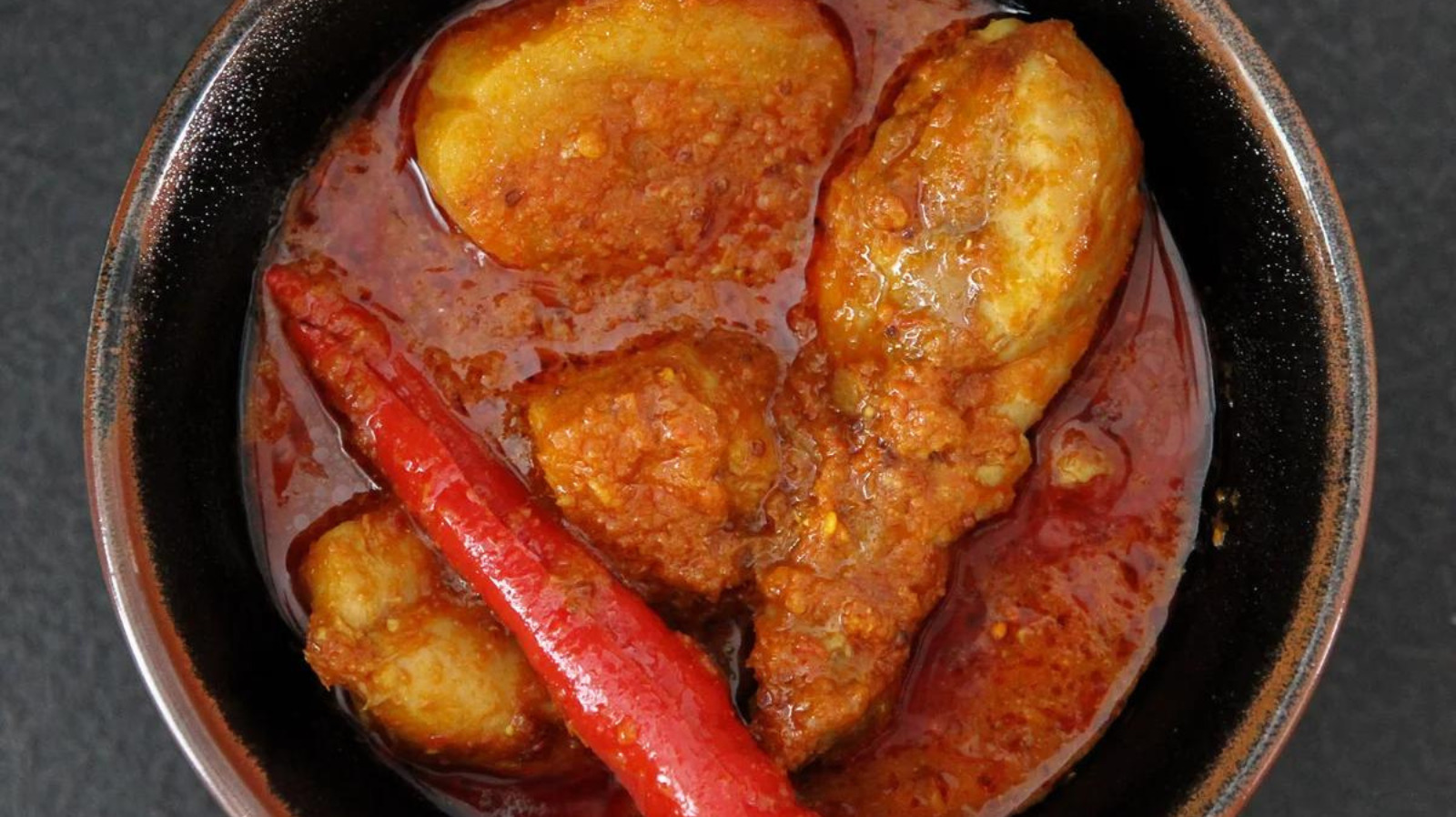 Is The Devil's Curry As Spicy As It Is Named?