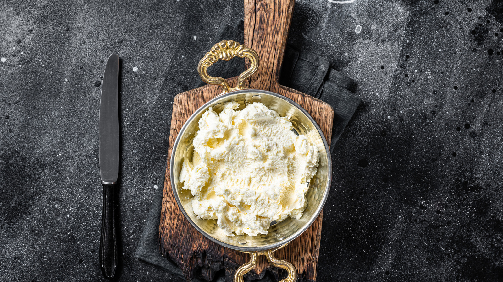 How Do You Make Clotted Cream?