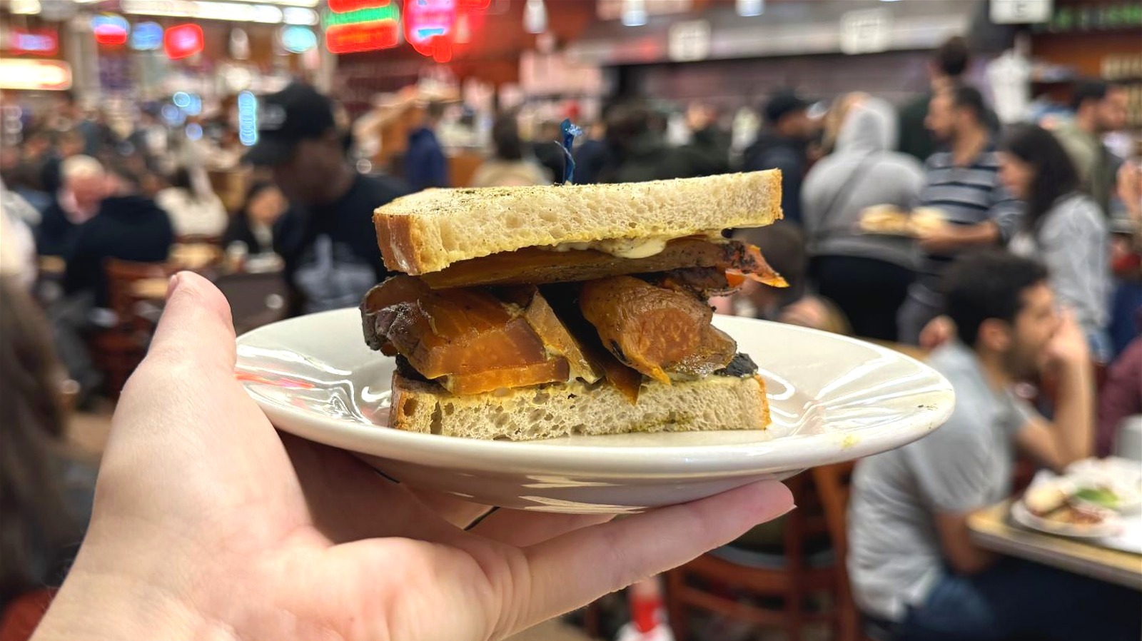 We Tried The Katz's Deli X Row 7 One-Day-Only Vegetarian 'Pastrami ...
