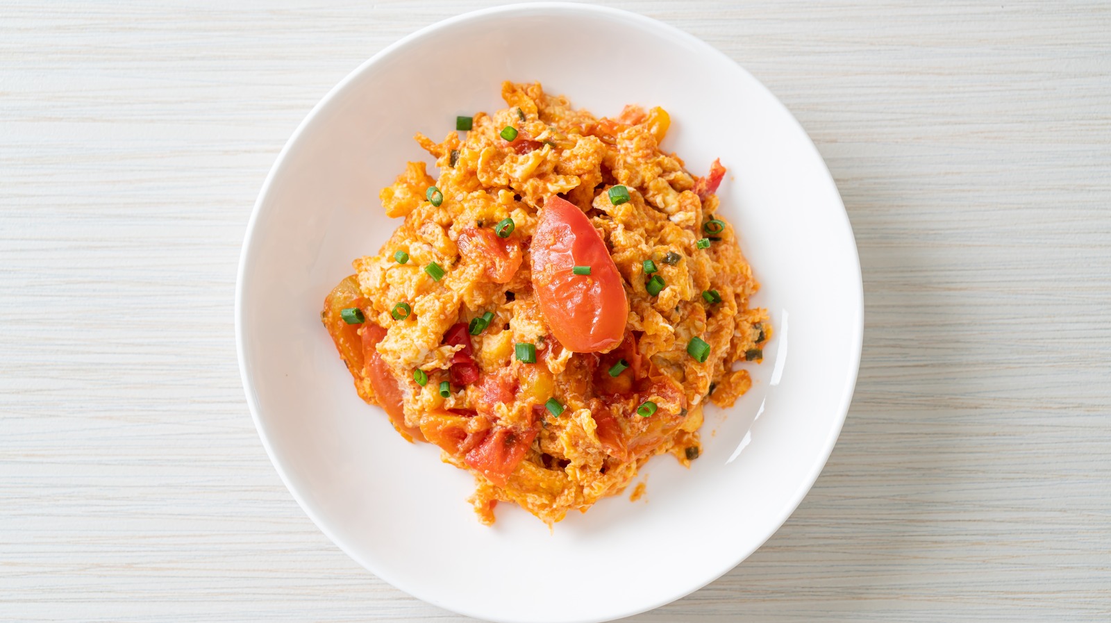 Ketchup Is The Key To A Simple Chinese Tomato And Egg Stir-Fry