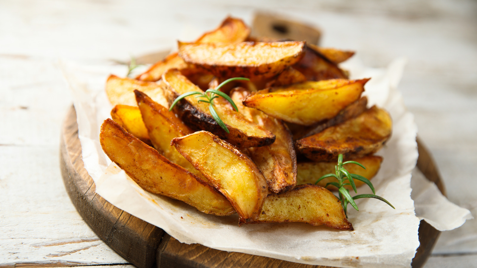 Kick Up The Crunch Level By Adding Peanuts To Your Home Fries