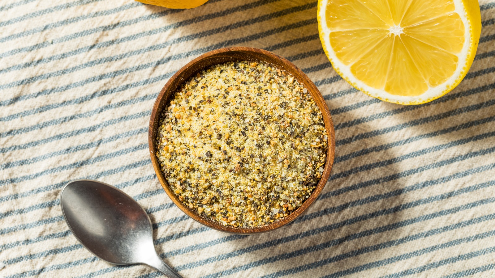 How To Make And Use Lemon Pepper Seasoning
